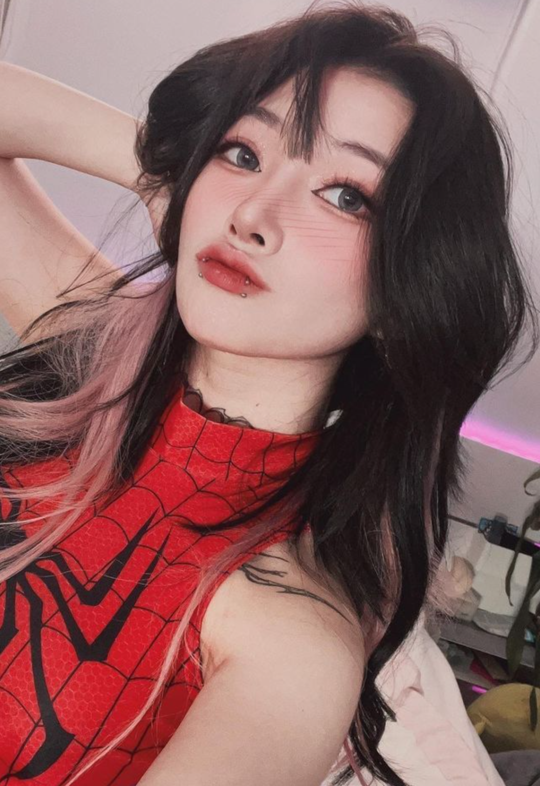 Las 15 principales cuentas gratuitas de Fansly que puedes seguir ...